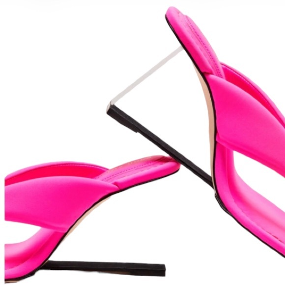 Good American | Shoes | Good American Pink Cinderella Slippers Sandals ...